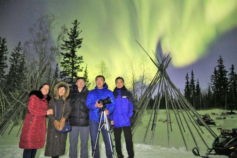 From Yellowknife: Northern Lights Bus Tour with Photos - What to Expect During the Tour