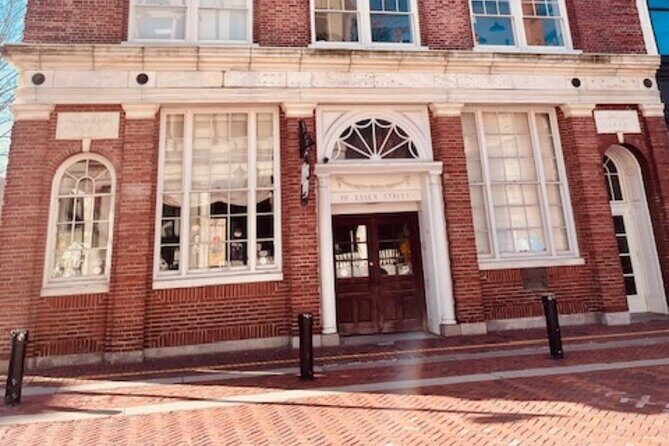 Ghostly Tales of Salem Walking Tour - Detailed Breakdown of the Tour Stops