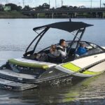 Glastron Boat Rental - Key Points