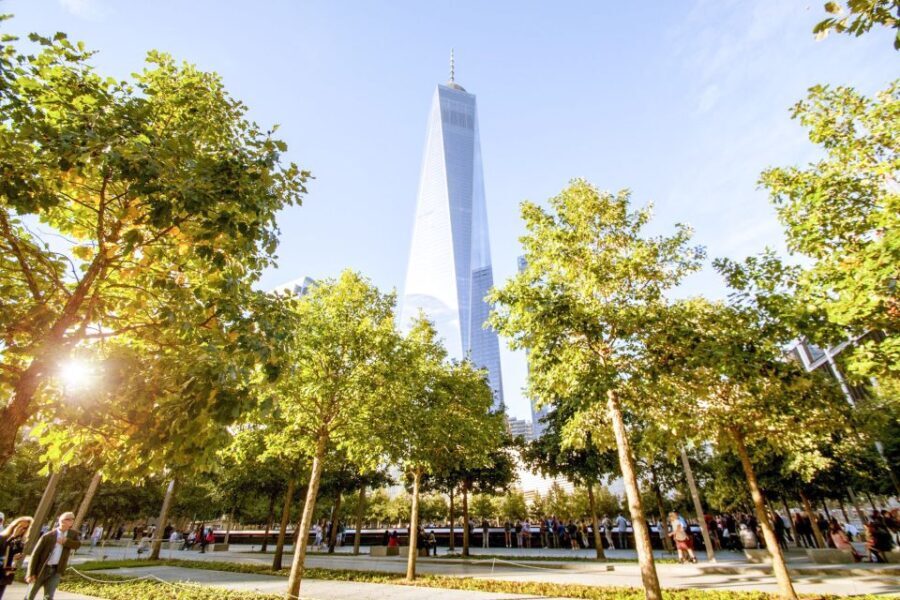 Ground Zero 9/11 Memorial Tour & Optional 9/11 Museum Ticket - Meeting Inside the Oculus: Starting Point and First Impressions