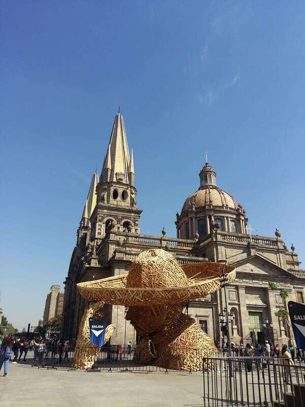 Guadalajara Tour and Charreria Competition Show - The Musical Atmosphere and Local Flavor