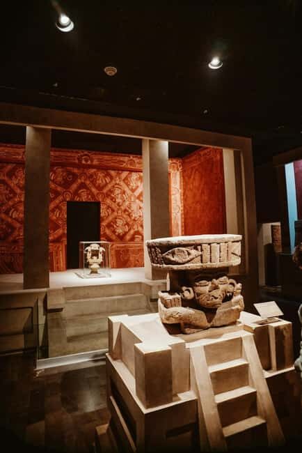 Guided Tour Mexico City:Anthropology Museum, Historic Center - The Cultural Twist: Pulque Museum