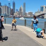Guided tour of Brooklyn Williamsburg and Dumbo in French - Discovering DUMBO: Industry Meets Art in Brooklyn