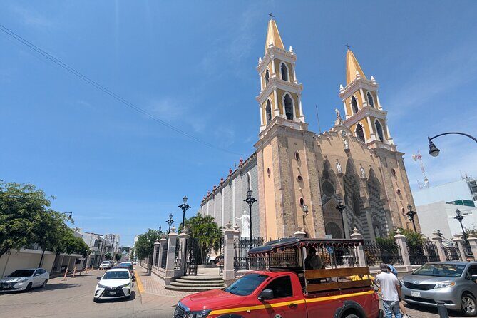 Guided tour of the cathedral and its surroundings - Visiting the Church of San Jose