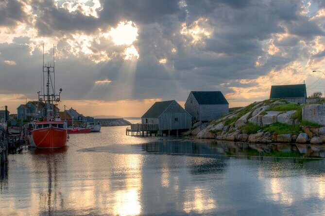 Half Day Small Group Tour in Peggy's Cove and Titanic Cemetery - Itinerary Deep Dive