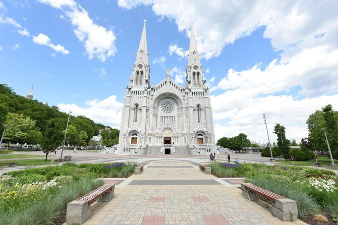 Half-Day Trip to Montmorency Falls and Ste-Anne-de-Beaupré from Quebec city - Transportation and Group Size