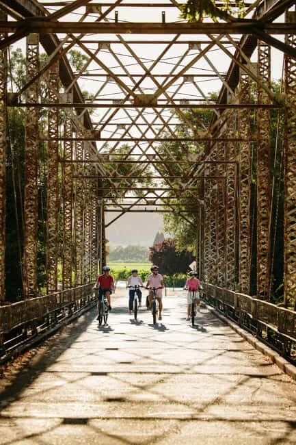 Healdsburg: Guided Electric Bike Wine Tour with Winery Stops - Why Travelers Love This Tour