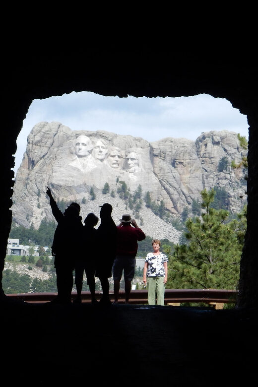 Hill City: Private Mount Rushmore, Crazy Horse & More Tour - A Closer Look at the Itinerary
