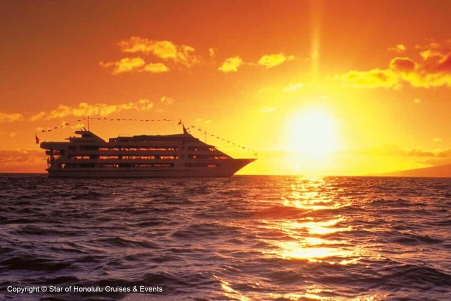 Honolulu: Sunset 5 Course Dinner Cruise with Entertainment - What Travelers Say