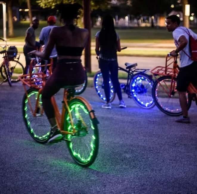 Houston: LED Night Light Bike Ride with Music - Key Points