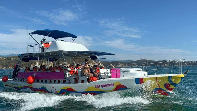 Huatulco: Bays Boat Tour with Snorkeling and Hotel Pickup - The Itinerary: A Deep Dive