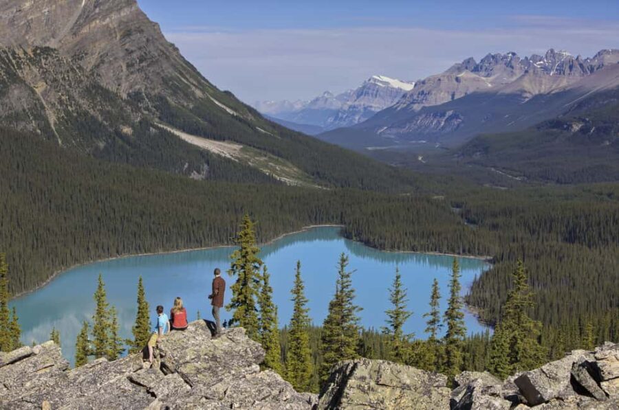 Icefield: Bow Lake, Columbia Icefield, Peyto Lake Day Tour - Starting Out: The Drive Along Icefields Parkway