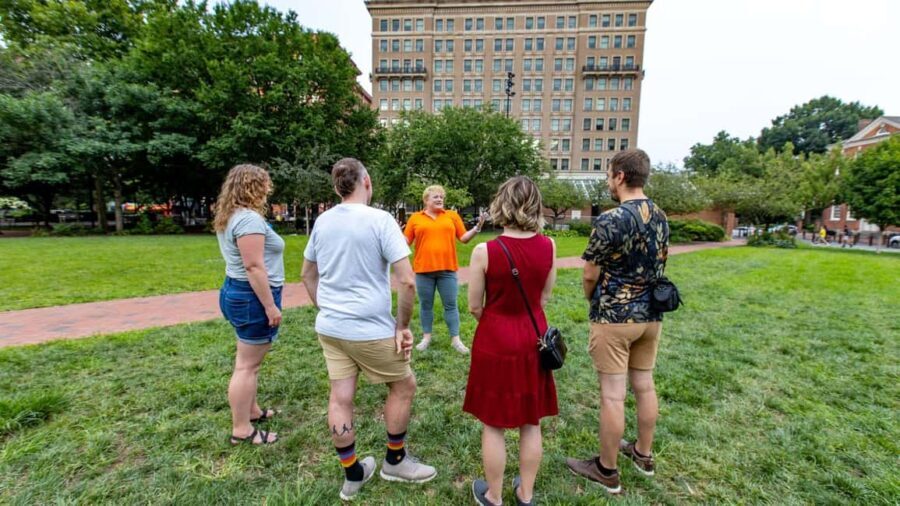 Independence Mall: Liberty Bell, Betsy Ross, Christ Church - FAQ