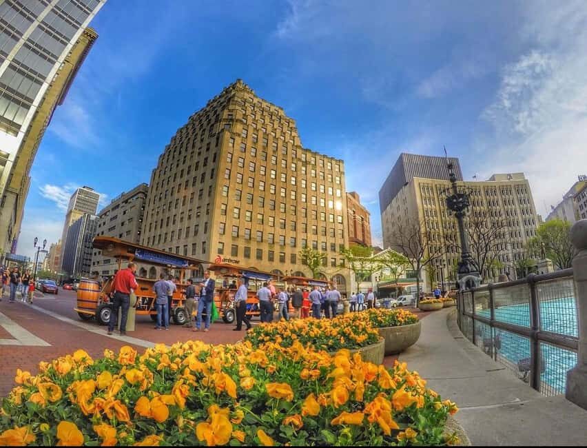 Indianapolis: Open-Air Pedal Pub Tour - The Pedal-Powered Vehicle with Electric Assist