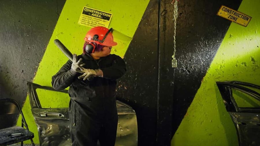 Irvine: Rage Room Experience - The Booking and Group Structure