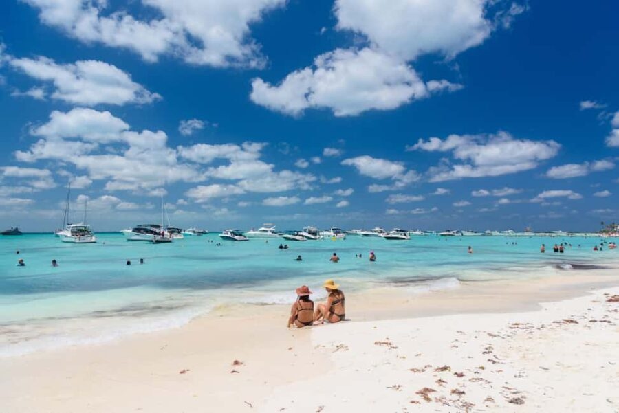 Isla Mujeres: Catamaran Ride with Open Bar, Snorkeling, and Lunch - The Itinerary in Detail