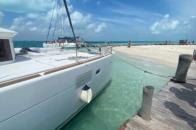 Isla Mujeres on luxury catamaran with snorkel, open bar and lunch - Is it Worth the Price?