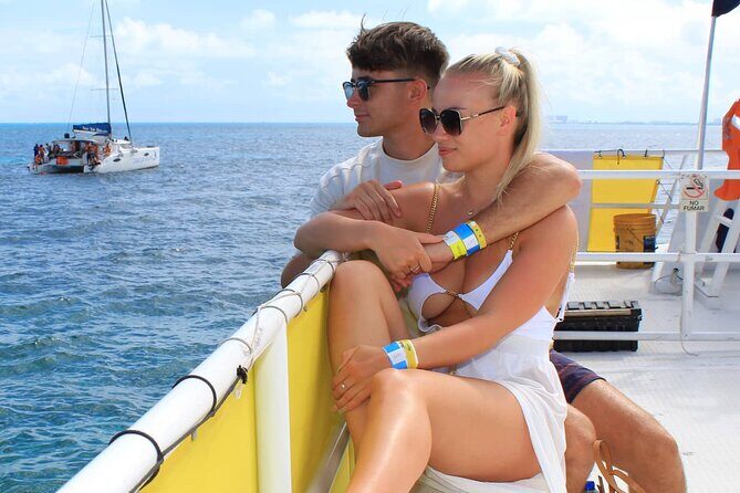 Isla Mujeres Sailing and Party Tour - What Travelers Say