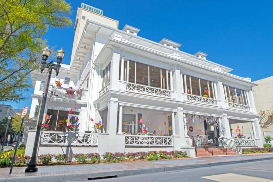 Jacksonville: Sweet Pete's Candy Cane Making Class - The Sum Up