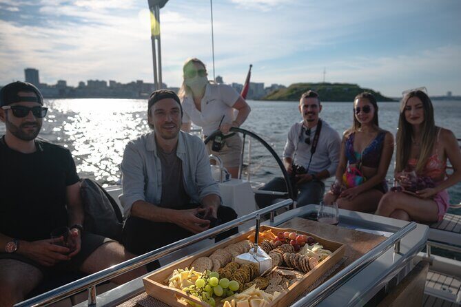 JFarwell Private Yacht Wine & Cheese Sunset Sail - Who Should Book This Tour?