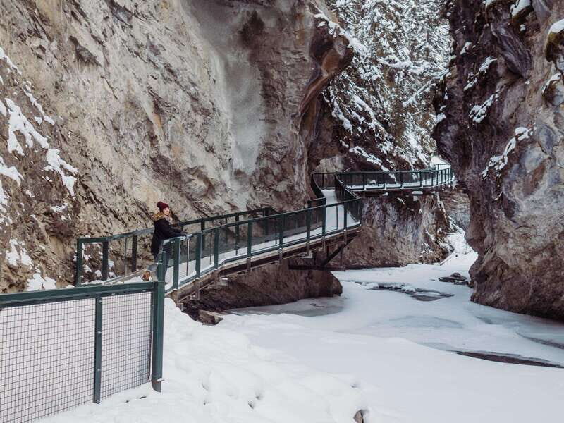 Johnston Canyon Ice Adventure A Winter Wonderland Experience - Why You Should Consider This Tour