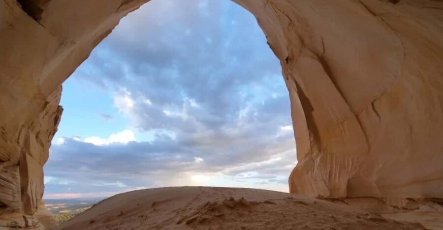 Kanab: The Great Chamber Guided Tour & Hike - A Deep Dive into the Experience