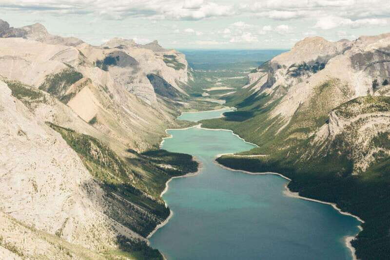 Kananaskis: 30-Minute Heli Tour of Minnewanka Lake and Banff - Why This Tour Excels for Travelers
