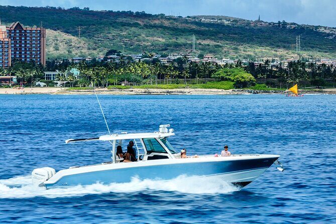 Ko Olina Private Luxury Charter for up to 6 Passengers - Flexibility in Itinerary: Snorkeling, Sightseeing, Sunset
