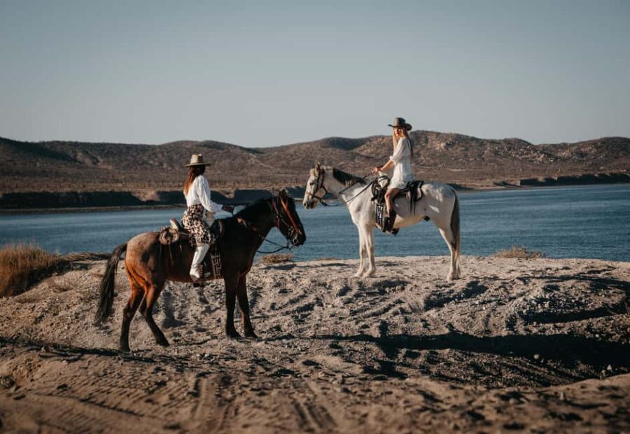 La Paz: Scenic Beach Horseback Ride with Snacks - Authenticity and Experience Value