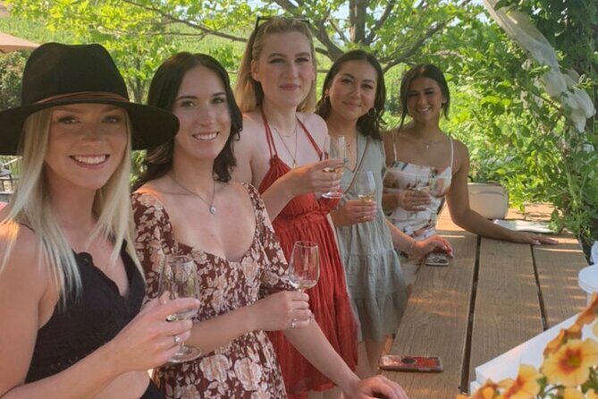Lake Country Half Day Wine Tour- Incl. Tasting Fees & Guide Grat! - Real-World Experiences & Feedback