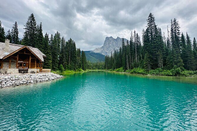 Lake Louise, Moraine Lake 1-Day Trip from Banff/Calgary - Recognizing the Terrain & Scenic Highlights