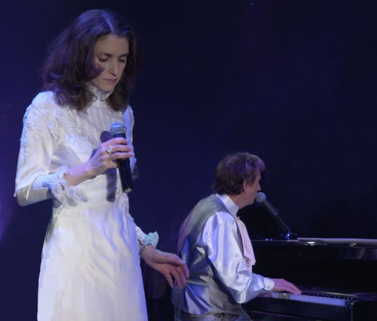 Las Vegas: Carpenters Legacy Show at Planet Hollywood Resort - What to Expect During the Performance