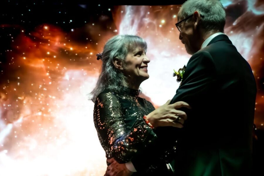 Las Vegas: Cosmic Space Wedding + Spectacular Photography - What the Ceremony Looks Like