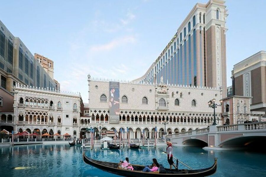 Las Vegas: Entry to Madame Tussauds with a Gondola Cruise - Final Thoughts: Who Should Consider This Tour?