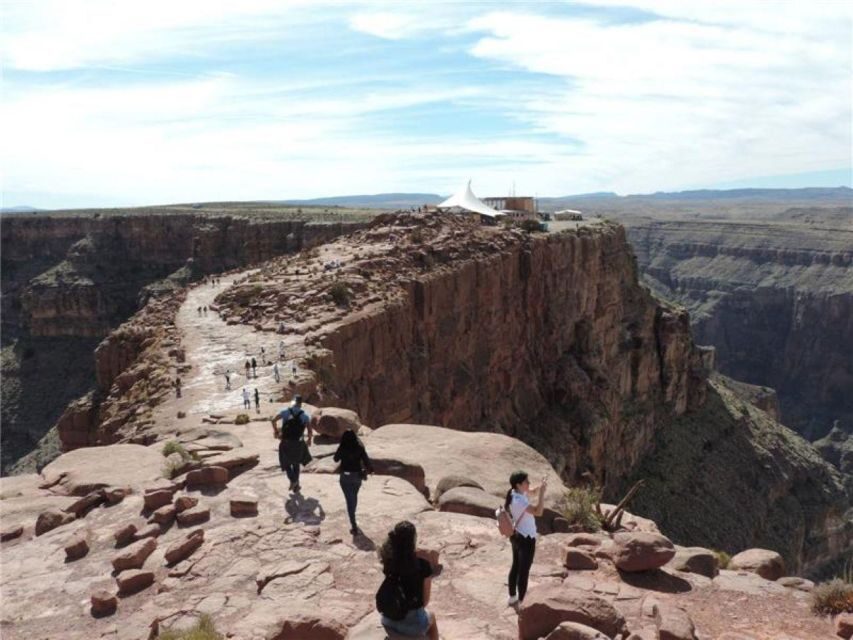 Las Vegas: Grand Canyon & Hoover Dam Tour & Skywalk Option - Transportation, Timing, and Group Dynamics
