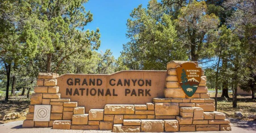 Las Vegas: Grand Canyon National Park South Rim Guided Tour - The Guides and the Experience