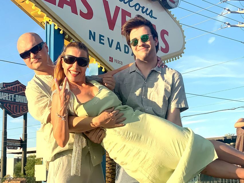 Las Vegas: Las Vegas Sign + 7 Magic Mountains + Photoshoot - The Experience from a Traveler’s Perspective