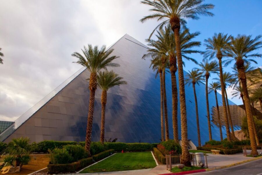 Las Vegas: Las Vegas Strip Night Tour with Spanish Guide - A Well-Organized Tour of Las Vegas Nightlife