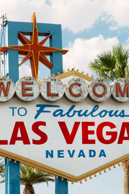 Las Vegas: Mobsters, Casinos, and Speaky Bar Crawl - The Pros and Cons of the Experience