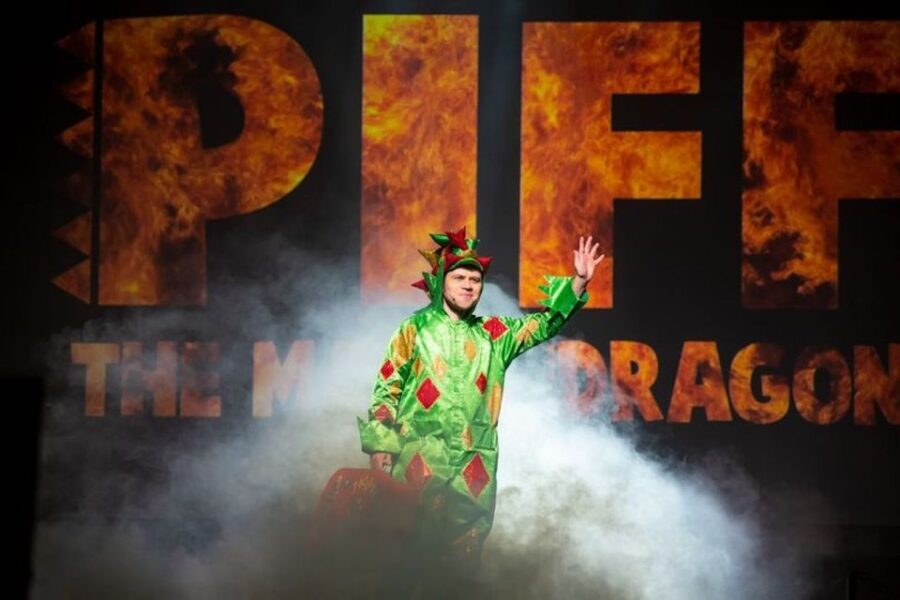 Las Vegas: Piff the Magic Dragon Show at the Flamingo - The Itinerary Breakdown
