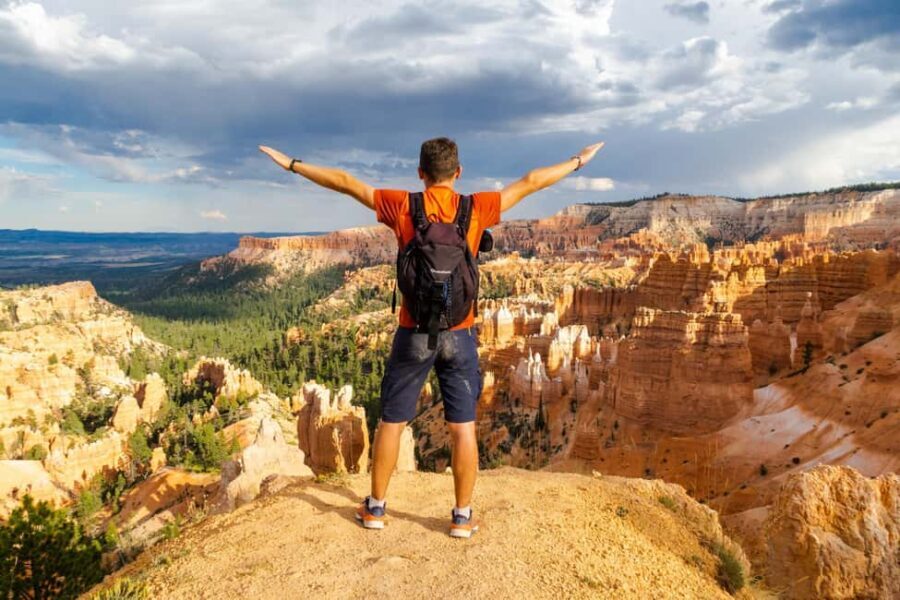 Las Vegas: Private 3-Day Mighty Five Aerial Adventure Safari - Day 2: Page to Canyonlands & Arches National Parks