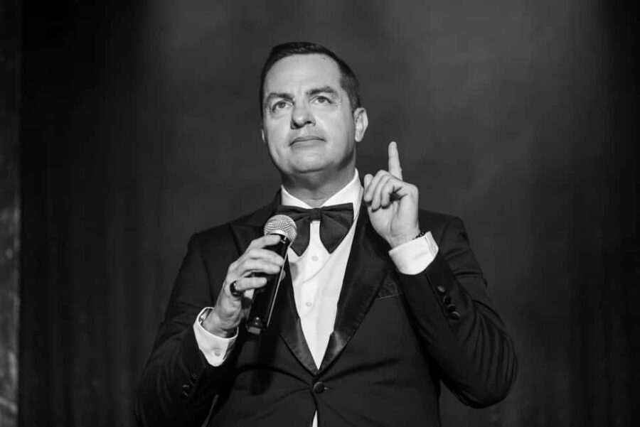 Las Vegas: Sinatra Live! - Tribute to Frank Sinatra - The Experience in Detail