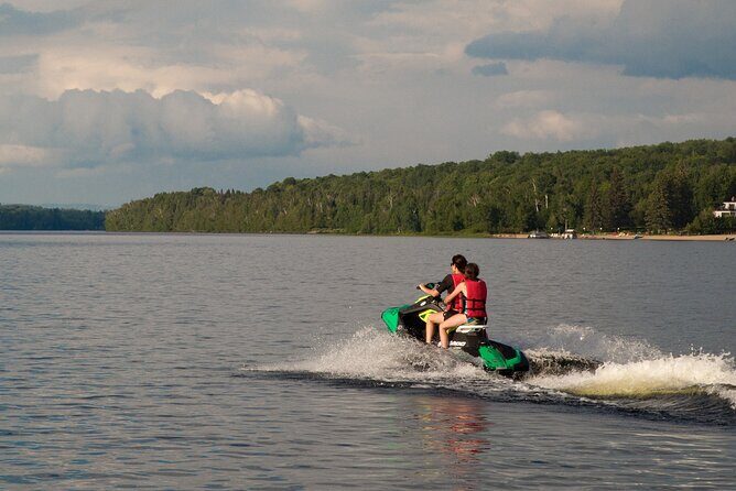 Laurentians Experience in Jetski on Lac-des-Pages - Is It Worth the Price?