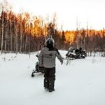 Laurentians: Guided excursion by snowmobile - Analyzing the Value