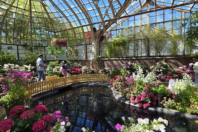 Lincoln Park Nature Museum & Zoo Private Walking Tour - The Iconic Lincoln Park Zoo