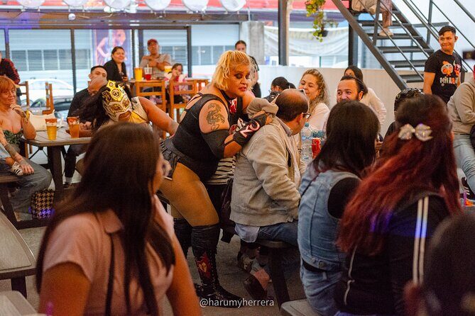 Live the Fight together with a Tacos and Tequila Fighter and more - Who Will Love This Experience?