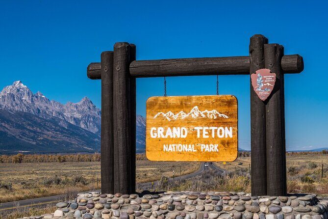 Lodging at Old Faithful-Yellowstone&Grand Teton Small Group 5-Day - Who Will Love This Tour?