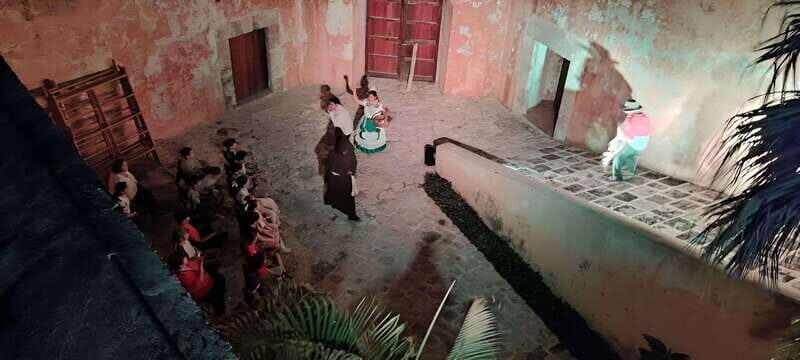 Lorencillo... Una leyenda de piratas - The Experience Inside the Bastion
