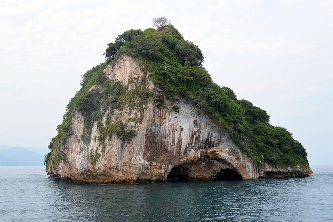 Los Arcos, Animas and Quimixto Snorkel Cruise in Puerto Vallarta All Inclusive - The Highlights: Los Arcos and Beyond