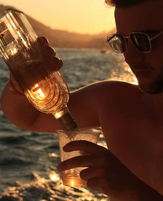 Los Cabos Catamaran: Iconic Sunset Cruise with Drinks & DJ - The Itinerary: What to Expect